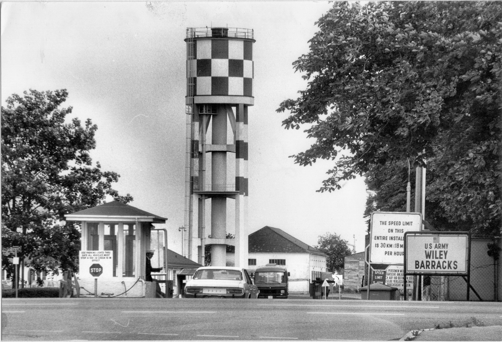 1978 | Einfahrt Wiley Barracks – Stadtgeschichte Neu-Ulm